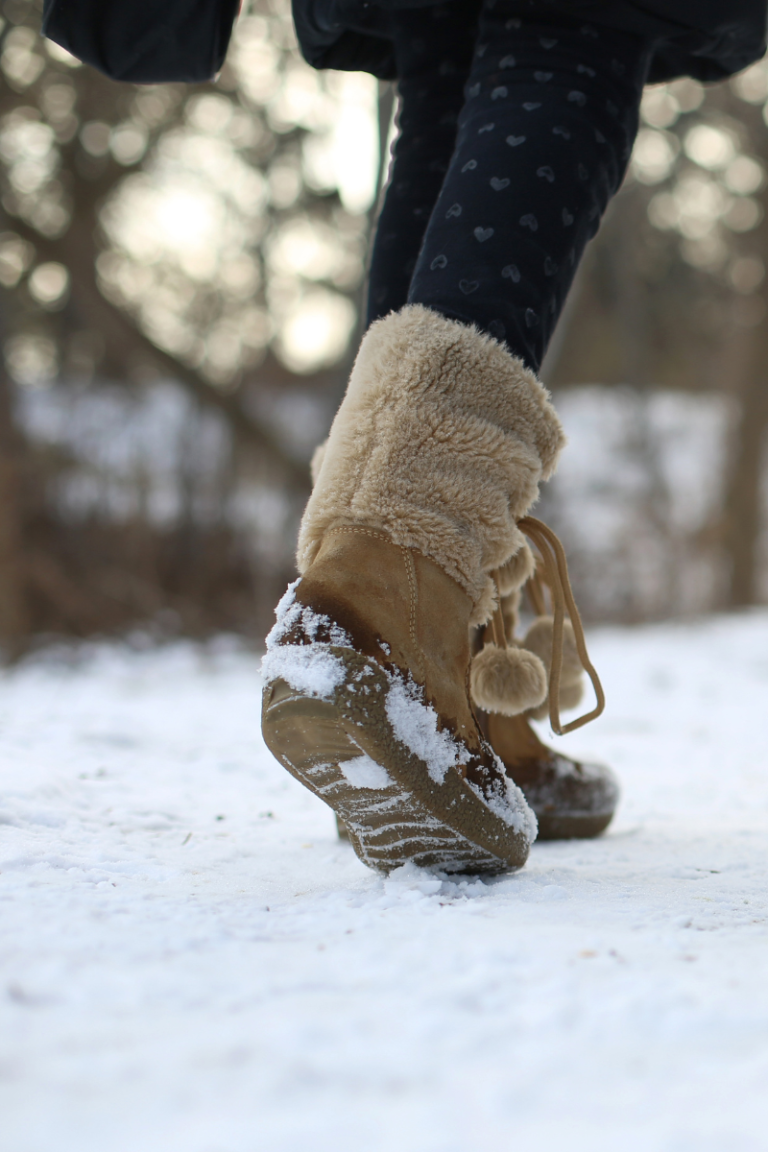 How to Prevent Slips and Falls on Ice This Winter | Reform Physical Therapy